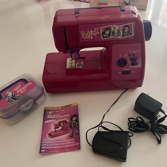 Bratz | Toys | Bratz Sewing Machine | Poshmark